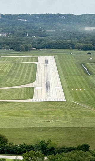 Two Aircraft on the Same Runway - PilotWorkshops